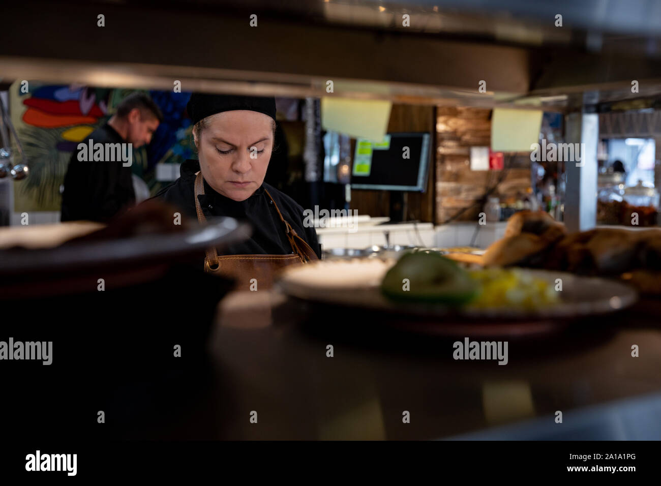 Staff working in restaurant hi-res stock photography and images - Alamy