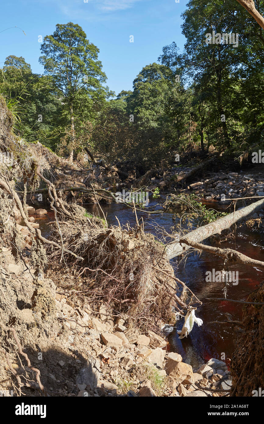 Landslide weather hi-res stock photography and images - Alamy