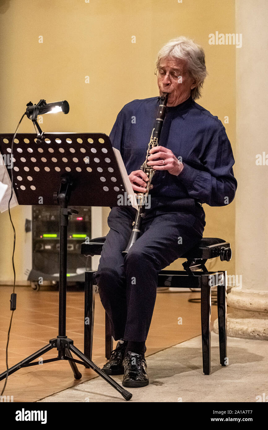 Richard stoltzman hi-res stock photography and images - Alamy