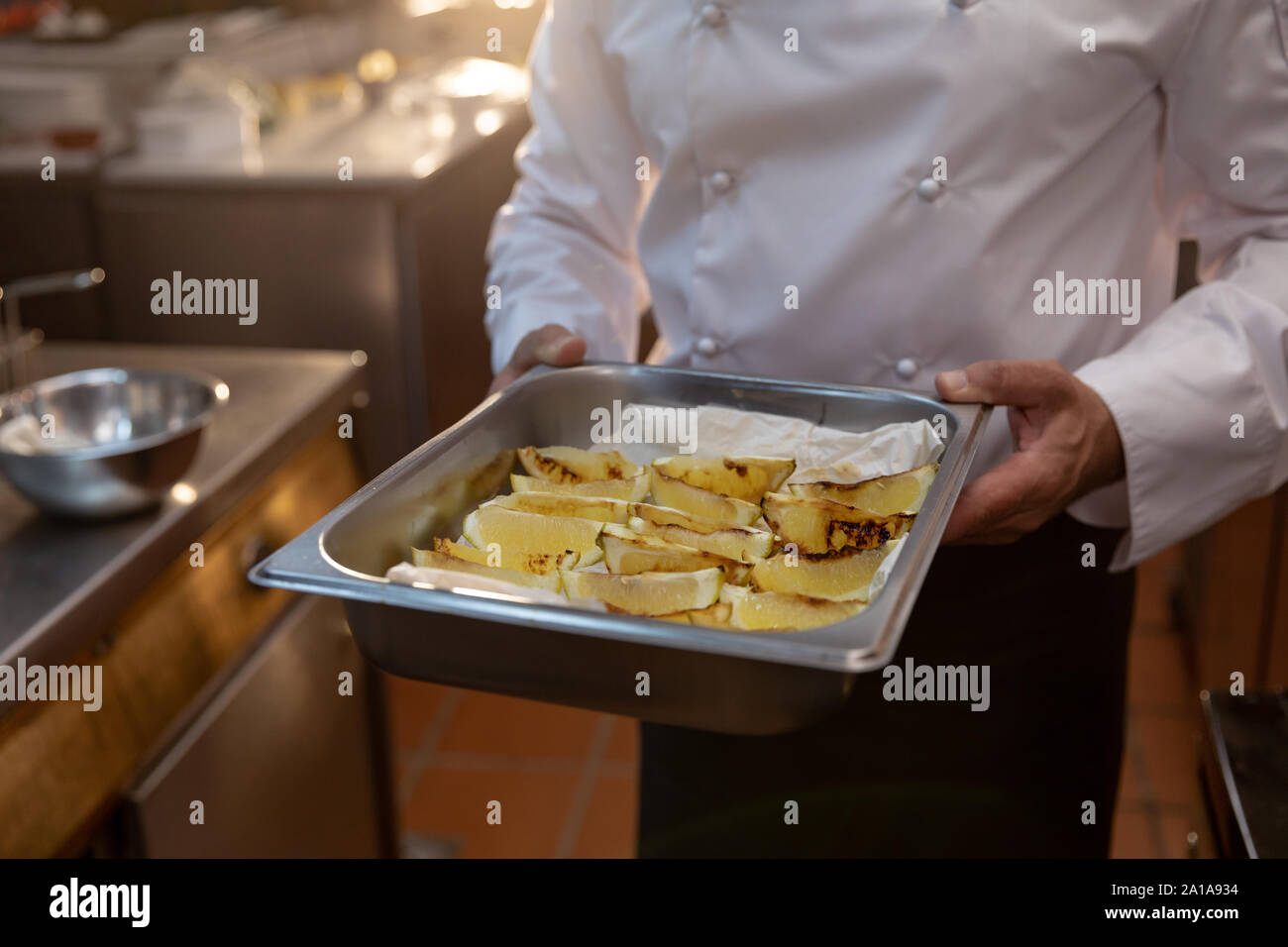 Holding food tray plate hi-res stock photography and images - Alamy