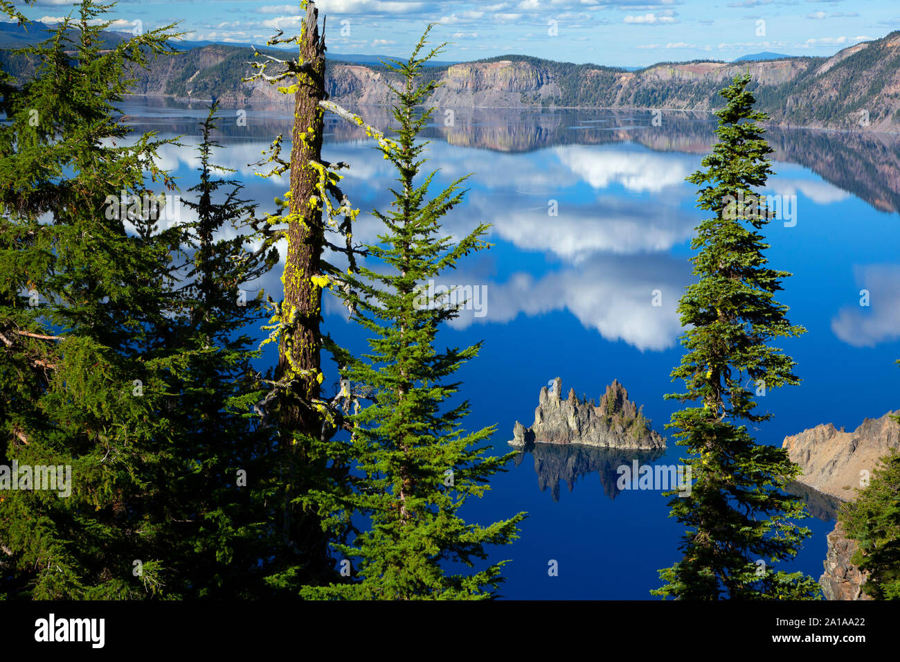 Phantom Ship from Sun Notch, Crater Lake National Park, Volcano Legacy ...