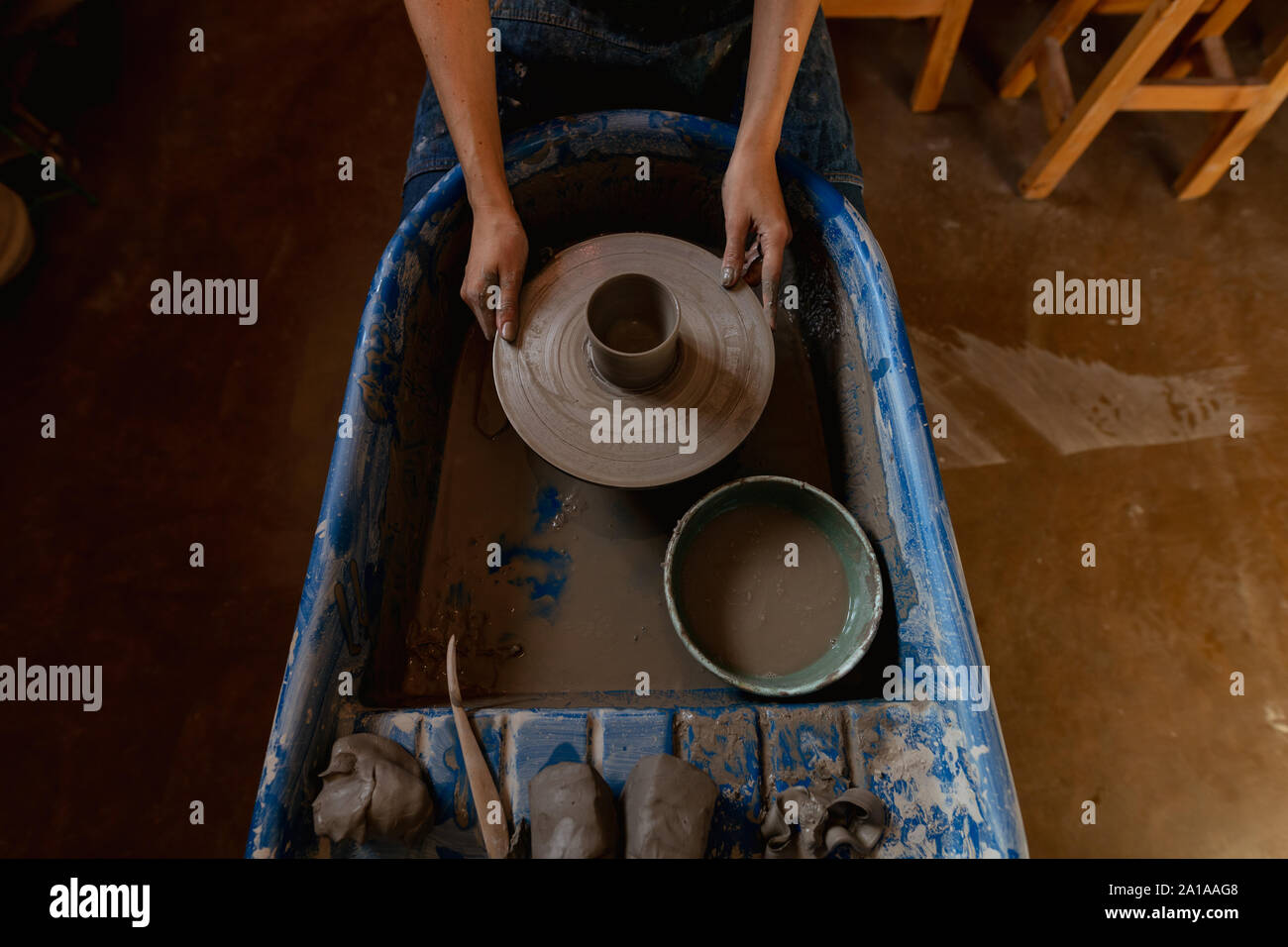 Pottery wheel hands hi-res stock photography and images - Alamy