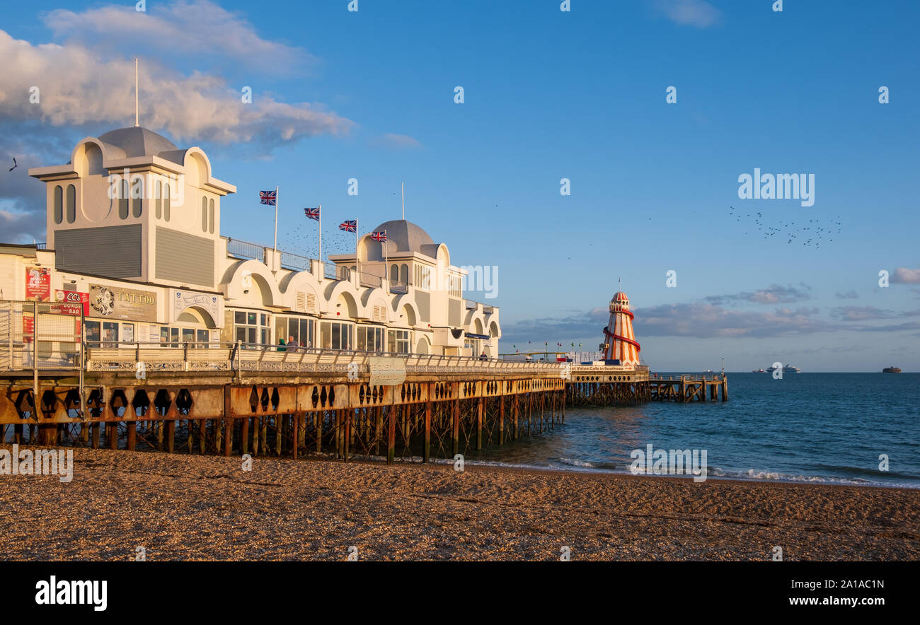 South Parade Pier, Southsea, Portsmouth Stock Photo - Alamy