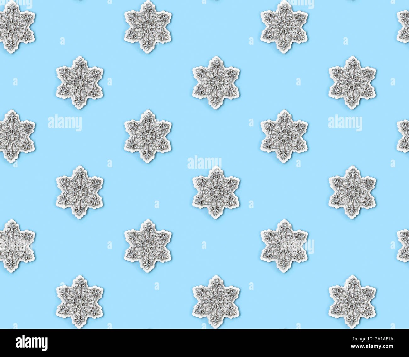Seamless blue snowflake pattern hi-res stock photography and images - Alamy
