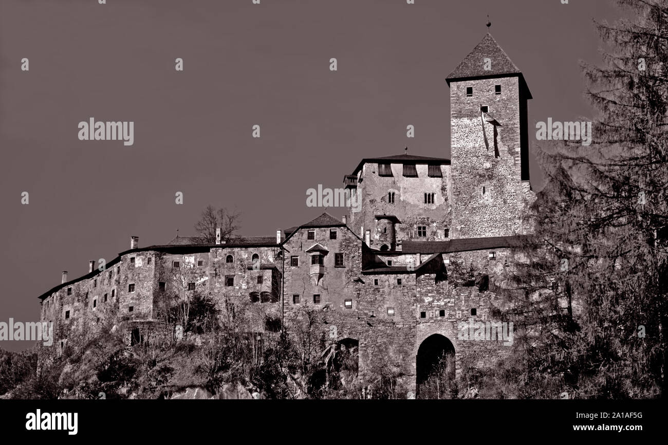 Tures castle hi-res stock photography and images - Alamy