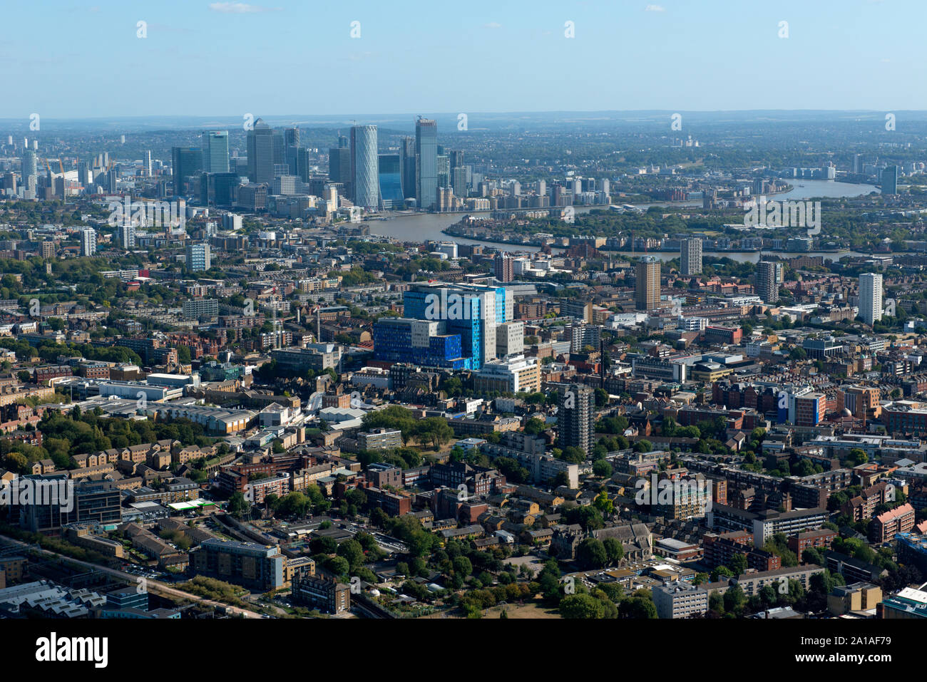 Aerial shot buckingham palace hi-res stock photography and images - Alamy