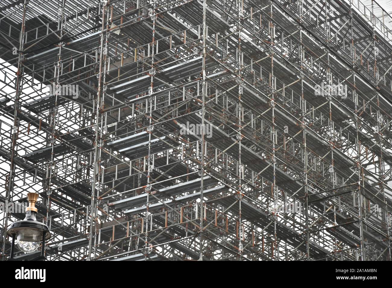 Big Ben and houses of parliament covered in scaffolding during ...