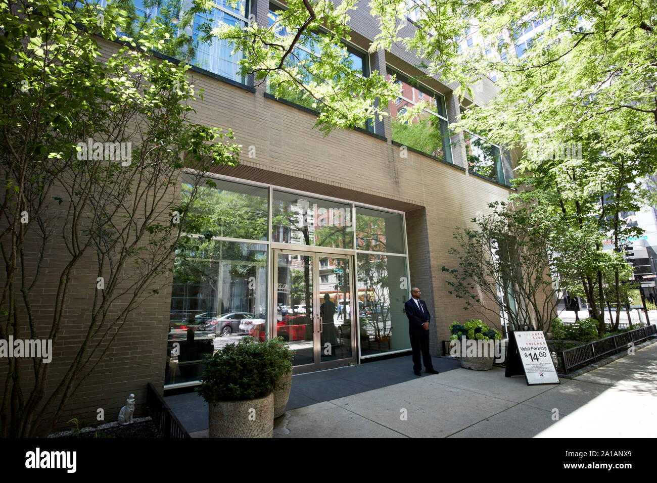 The arts club of chicago hi-res stock photography and images - Alamy