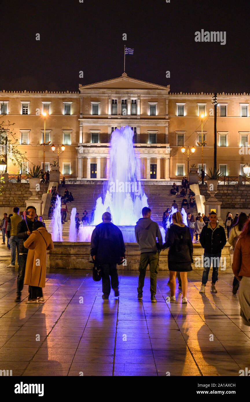 Athens square crowds hi-res stock photography and images - Alamy