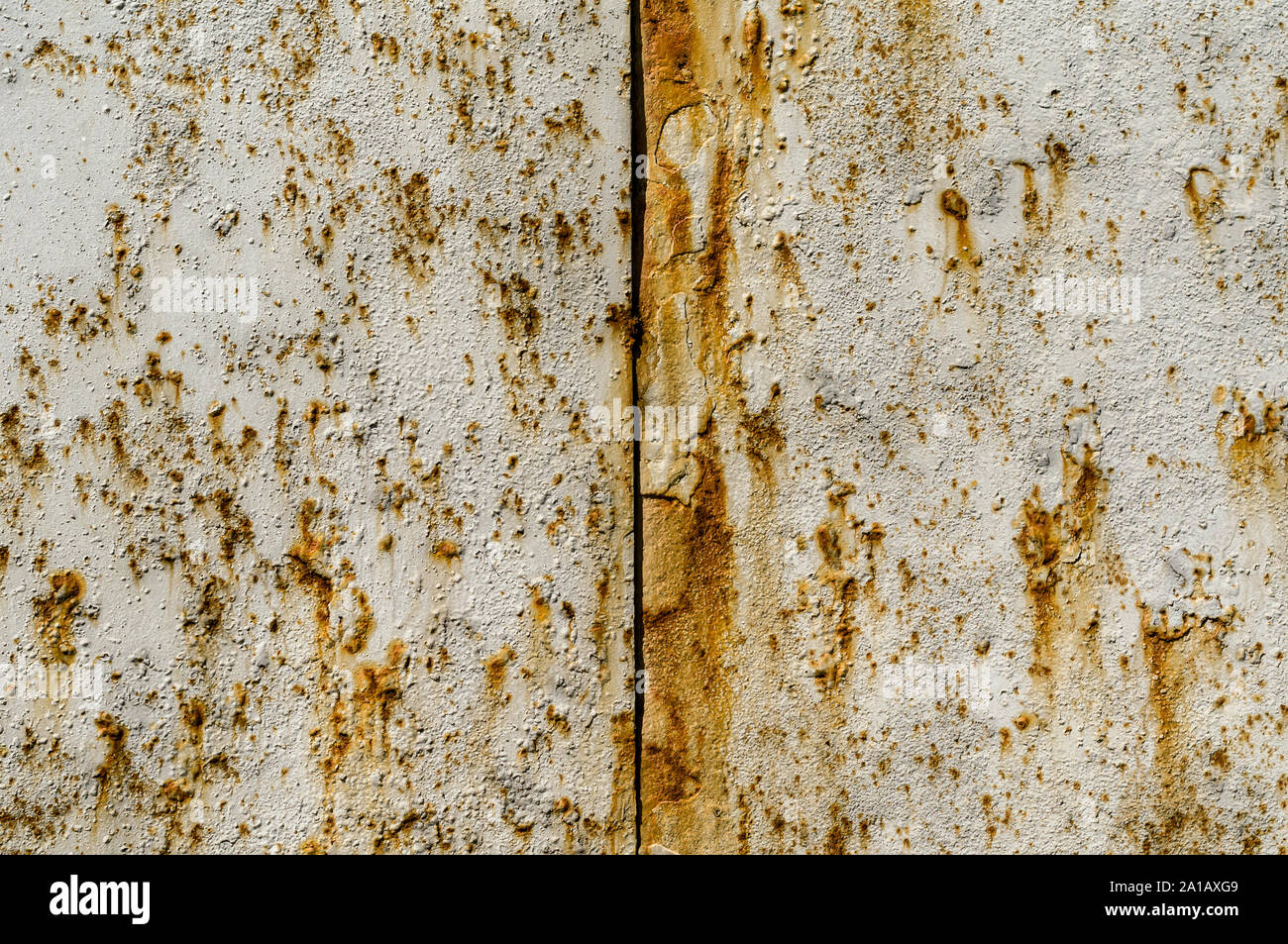 texture of a gray painted metal surface with rust Stock Photo - Alamy