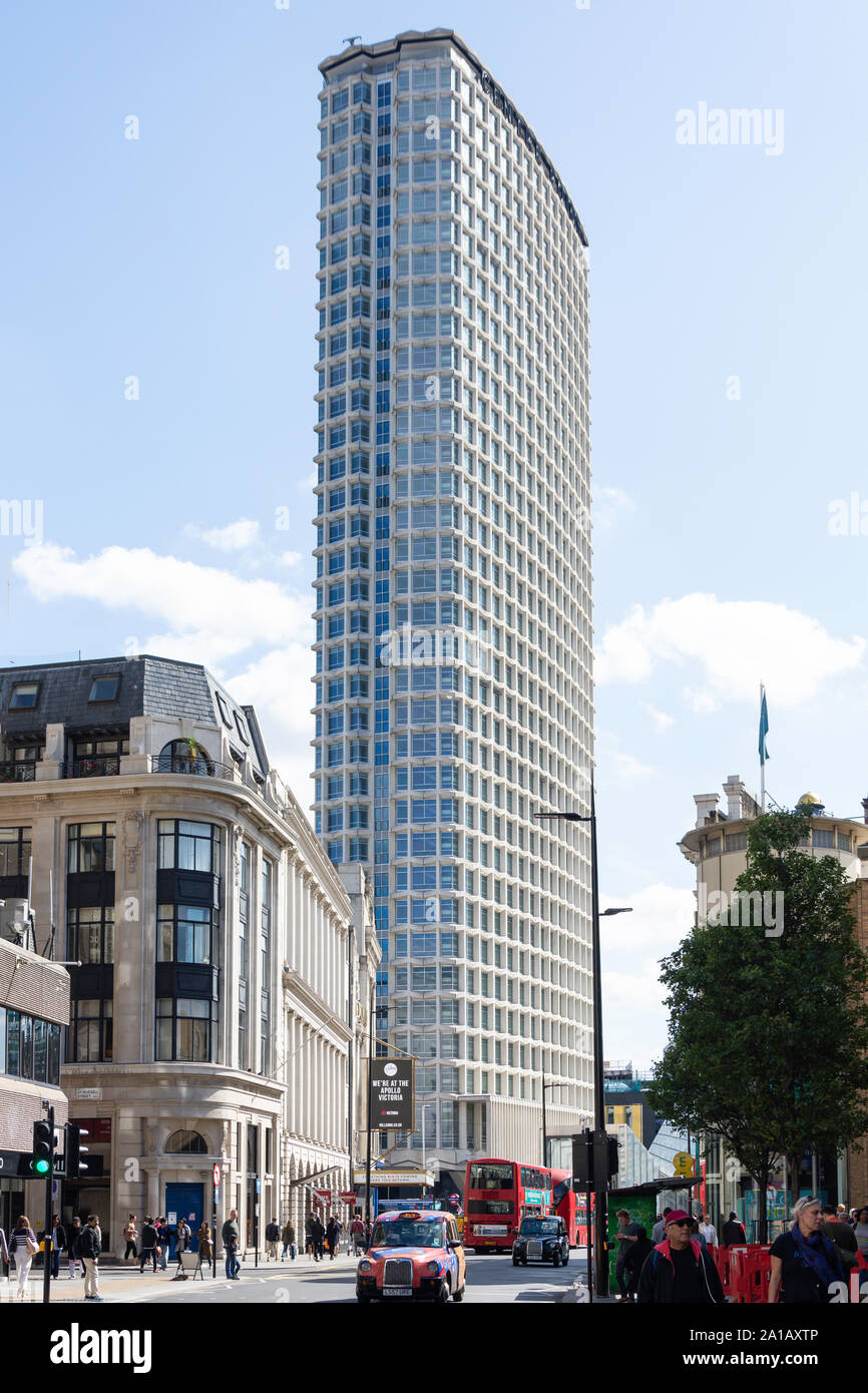 High rise entrance hi-res stock photography and images - Alamy