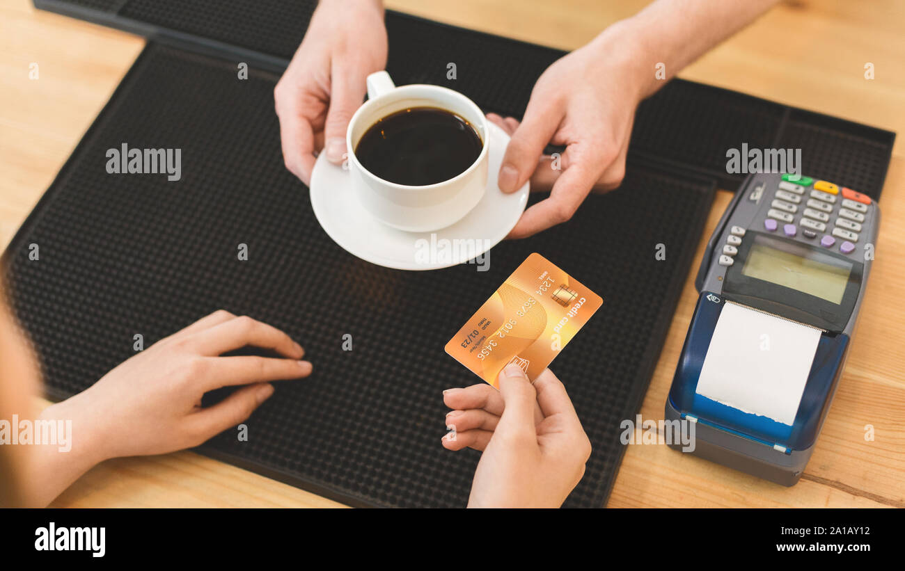 Girl buying food in restaurant hi-res stock photography and images - Alamy