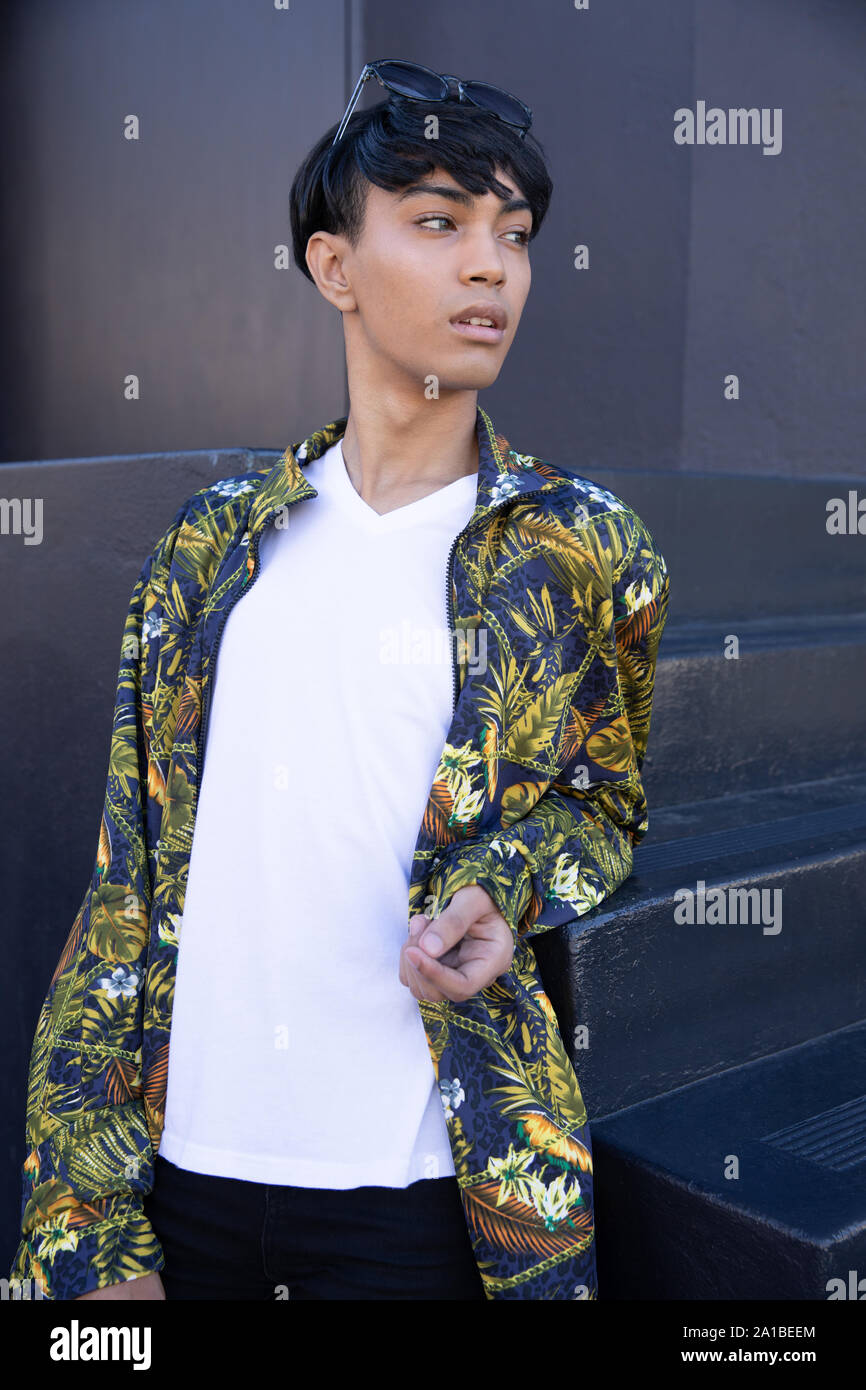 Gen z street style hi-res stock photography and images - Alamy