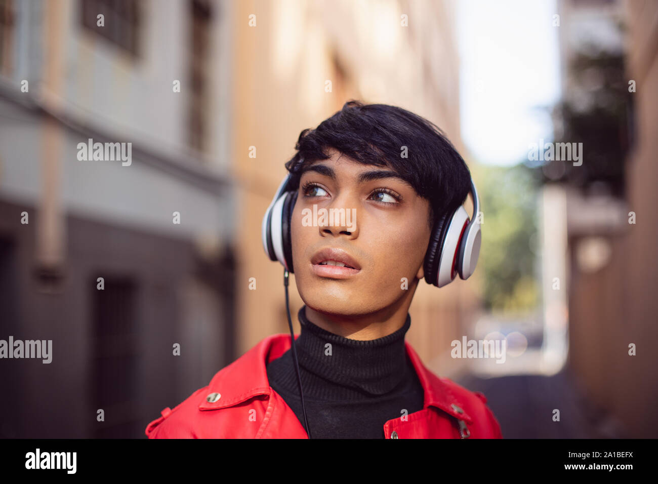 Gen z street style hi-res stock photography and images - Alamy
