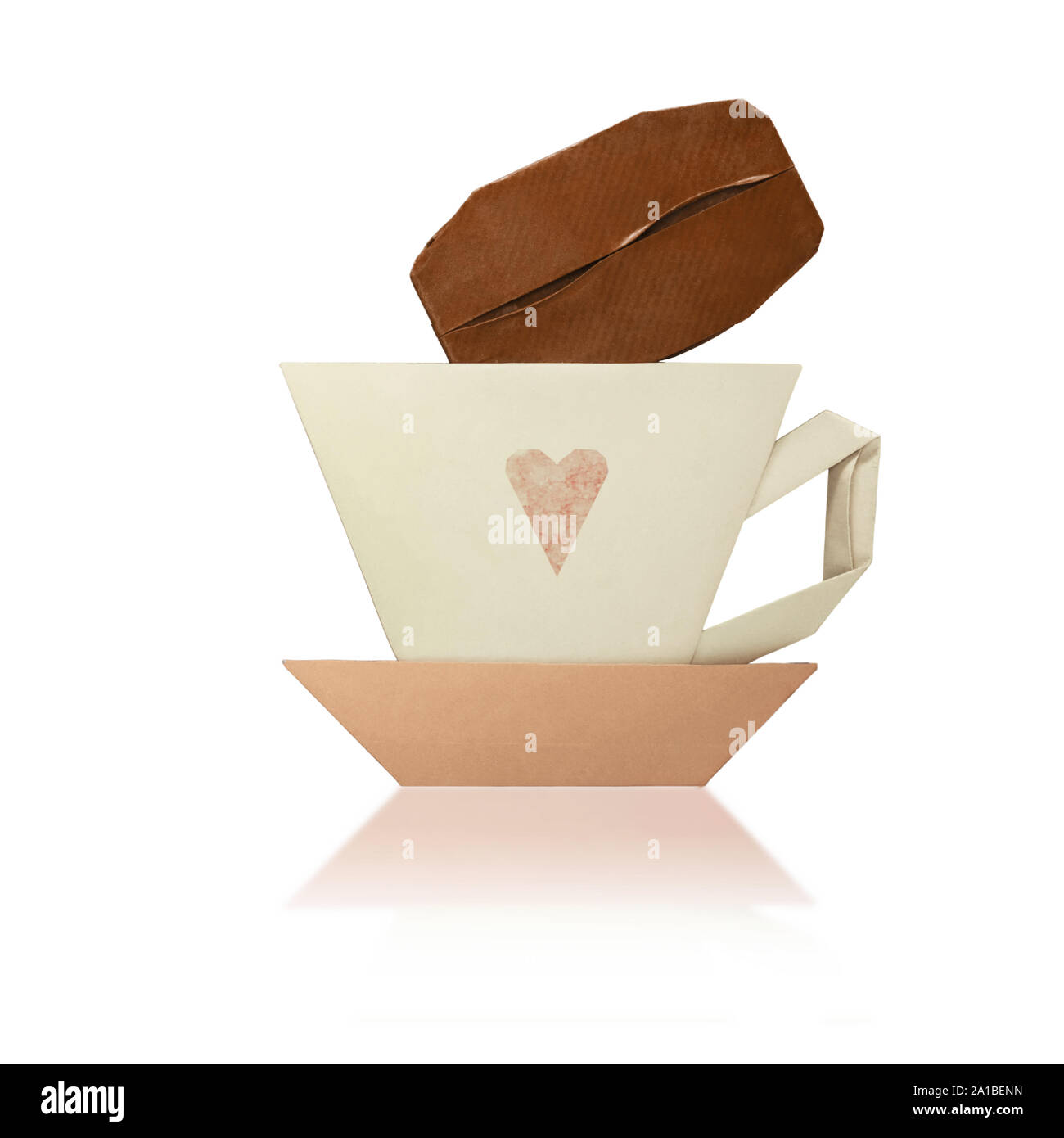 Origami cup of coffee Stock Photo - Alamy