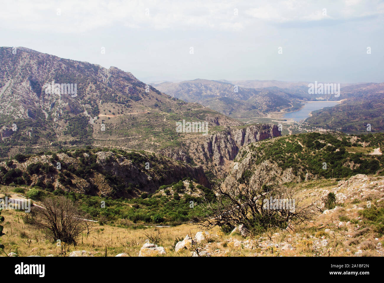 White mountains crete hi-res stock photography and images - Alamy