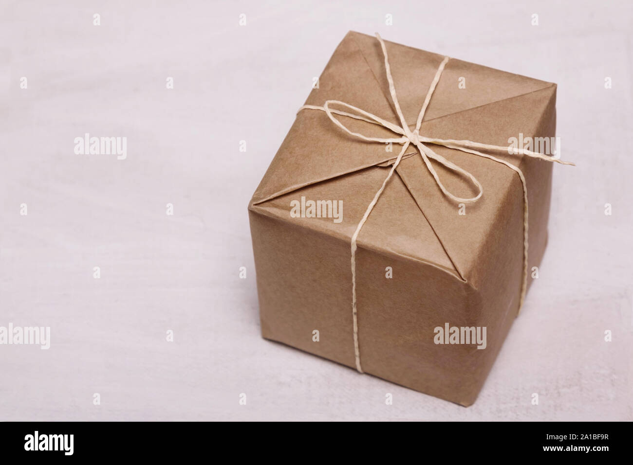 Kraft paper packaging hi-res stock photography and images - Alamy