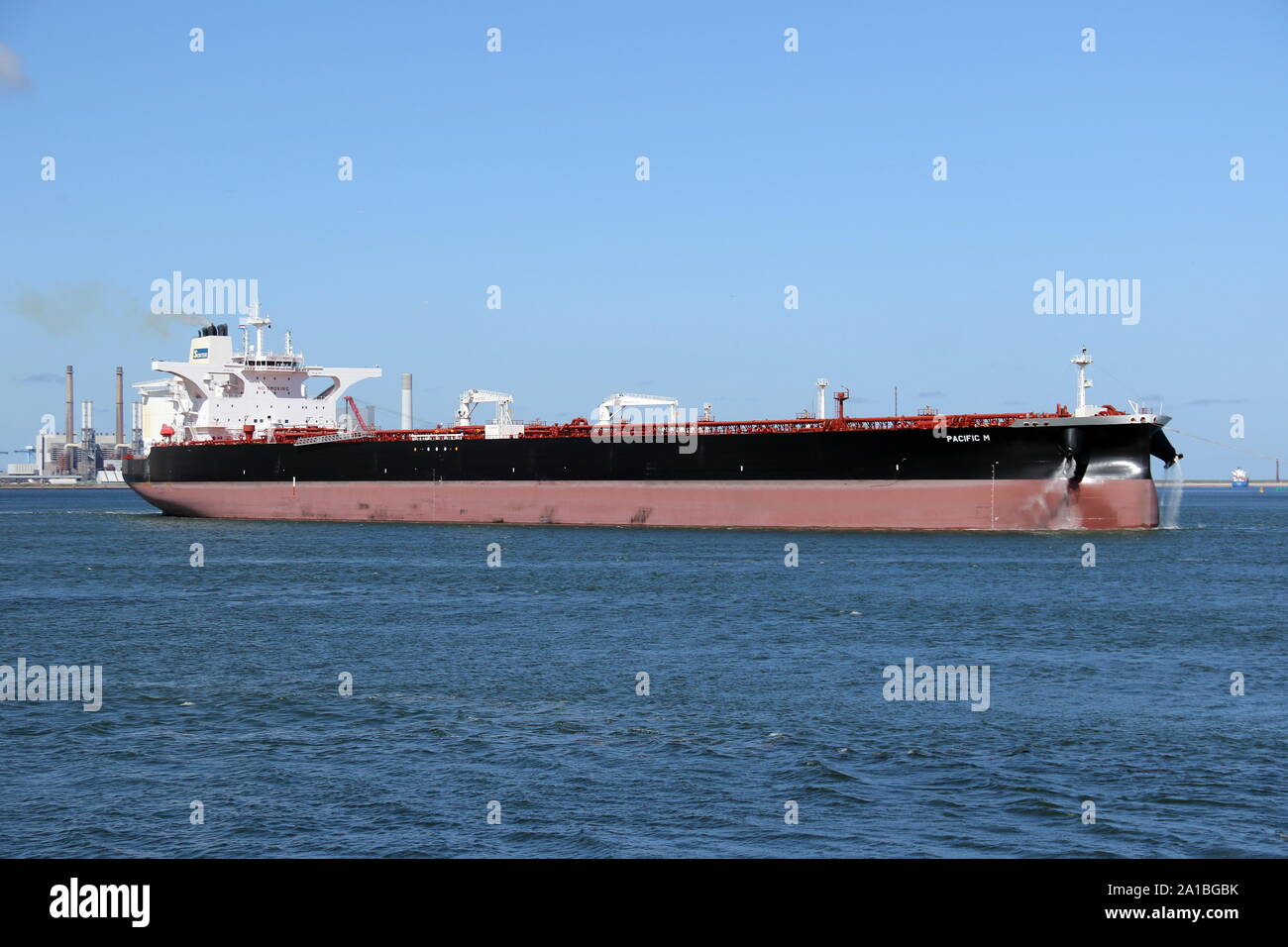 Supertanker hi-res stock photography and images - Alamy
