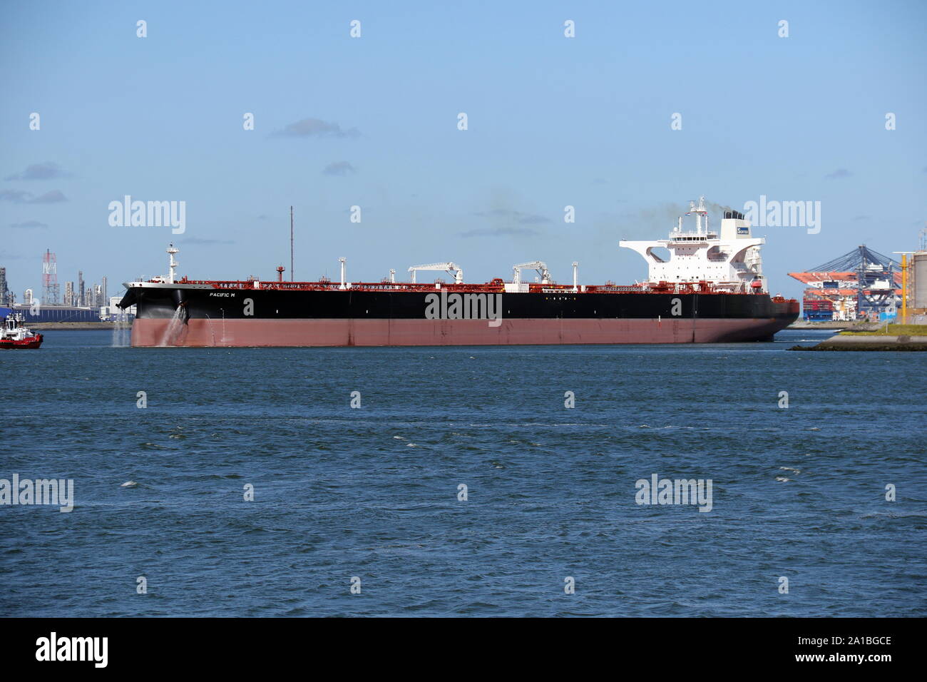 Supertanker hi-res stock photography and images - Alamy