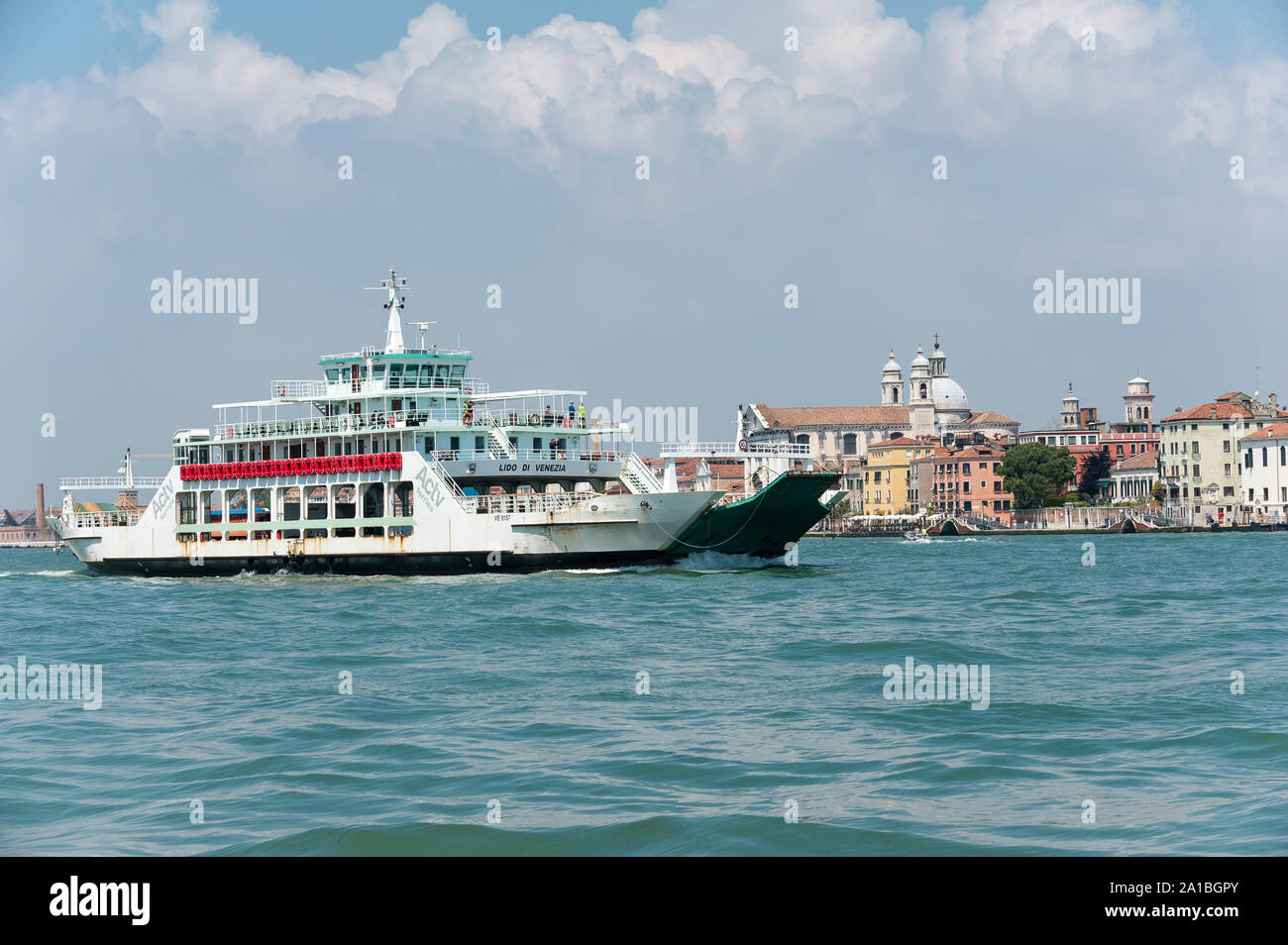 Venezia ferry hi-res stock photography and images - Alamy