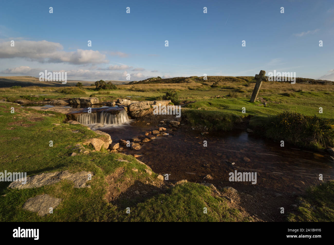 Windy post cross hi-res stock photography and images - Alamy