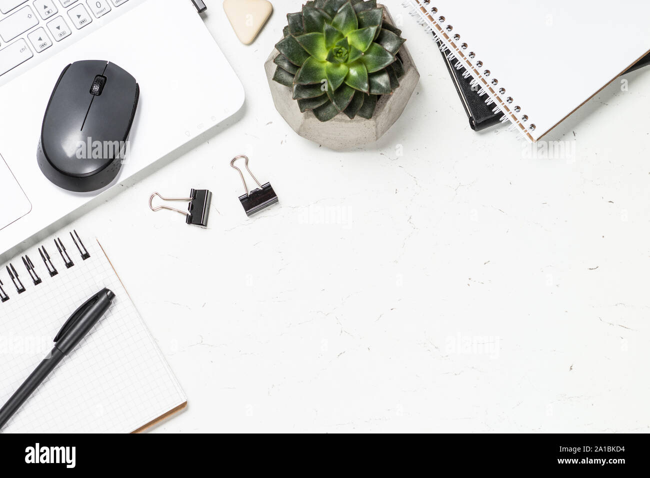Office desk on white top view Stock Photo - Alamy