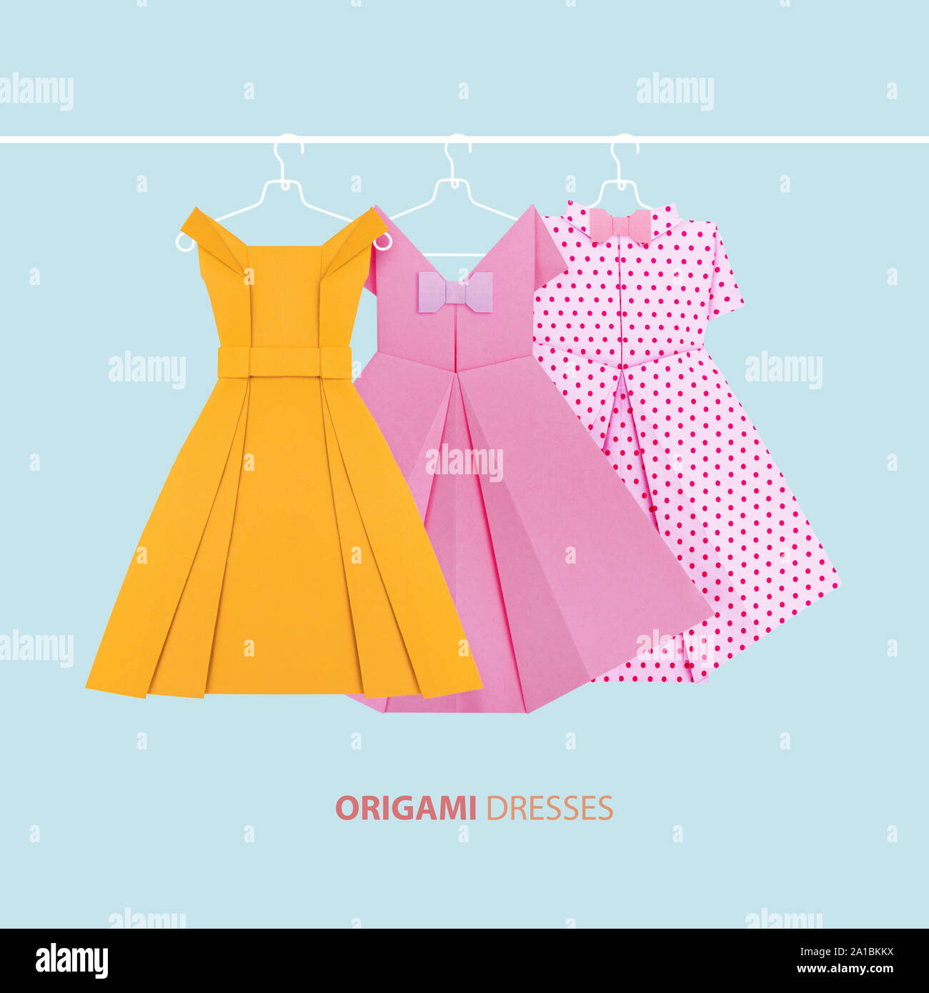 Paper dresses hi-res stock photography and images - Alamy