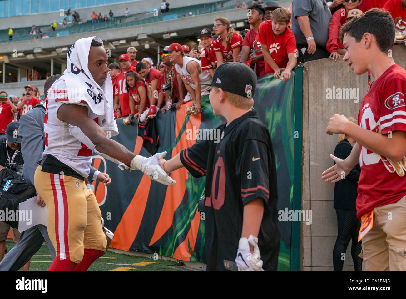 Matt lacy hi-res stock photography and images - Alamy