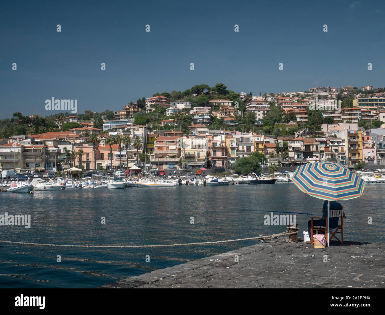 Acitrezza harbor hi-res stock photography and images - Alamy