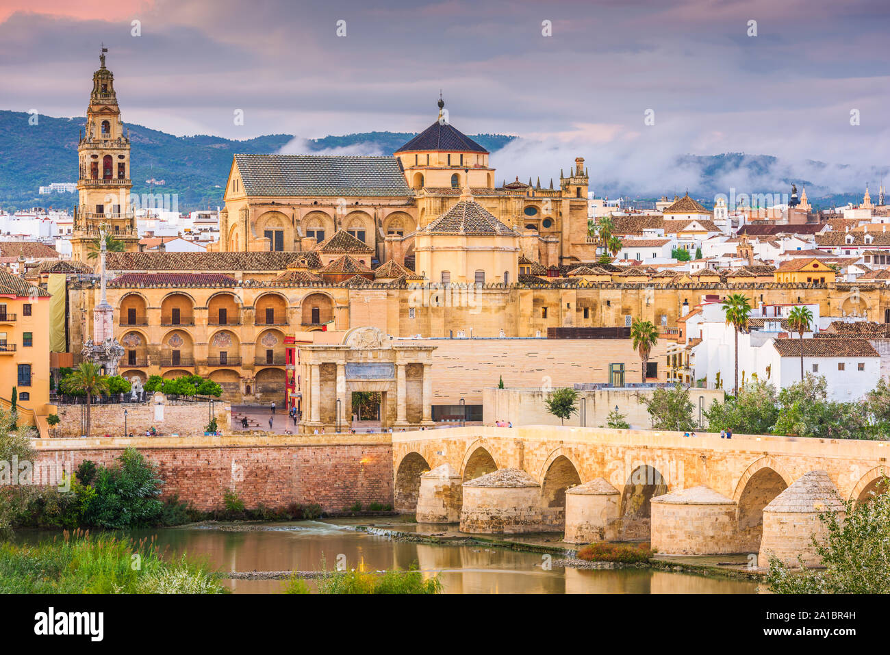 Mezquita moorish mosque cathedral cordoba hi-res stock photography and ...