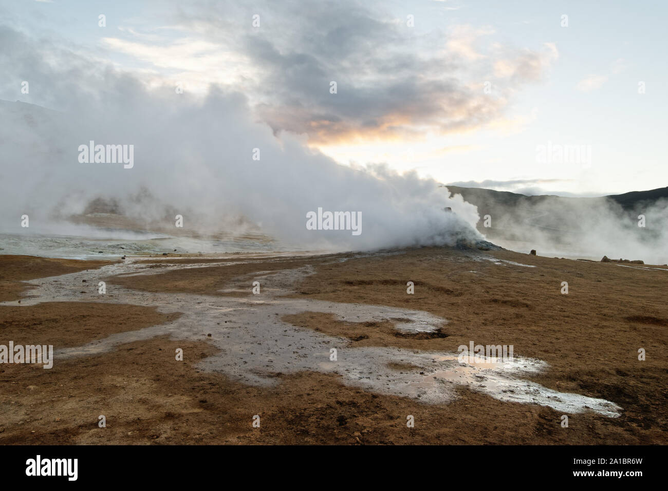 Blue sky above vulcan hi-res stock photography and images - Alamy