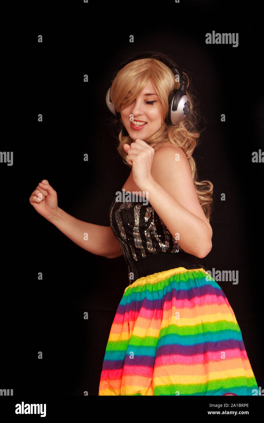 Young women nightclub dancing fun hi-res stock photography and images ...