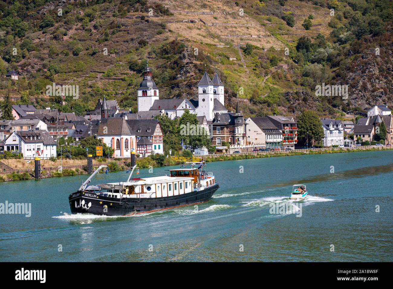 The place Treis-Kaden, district Kaden at the Mosel, Niedermosel, church ...