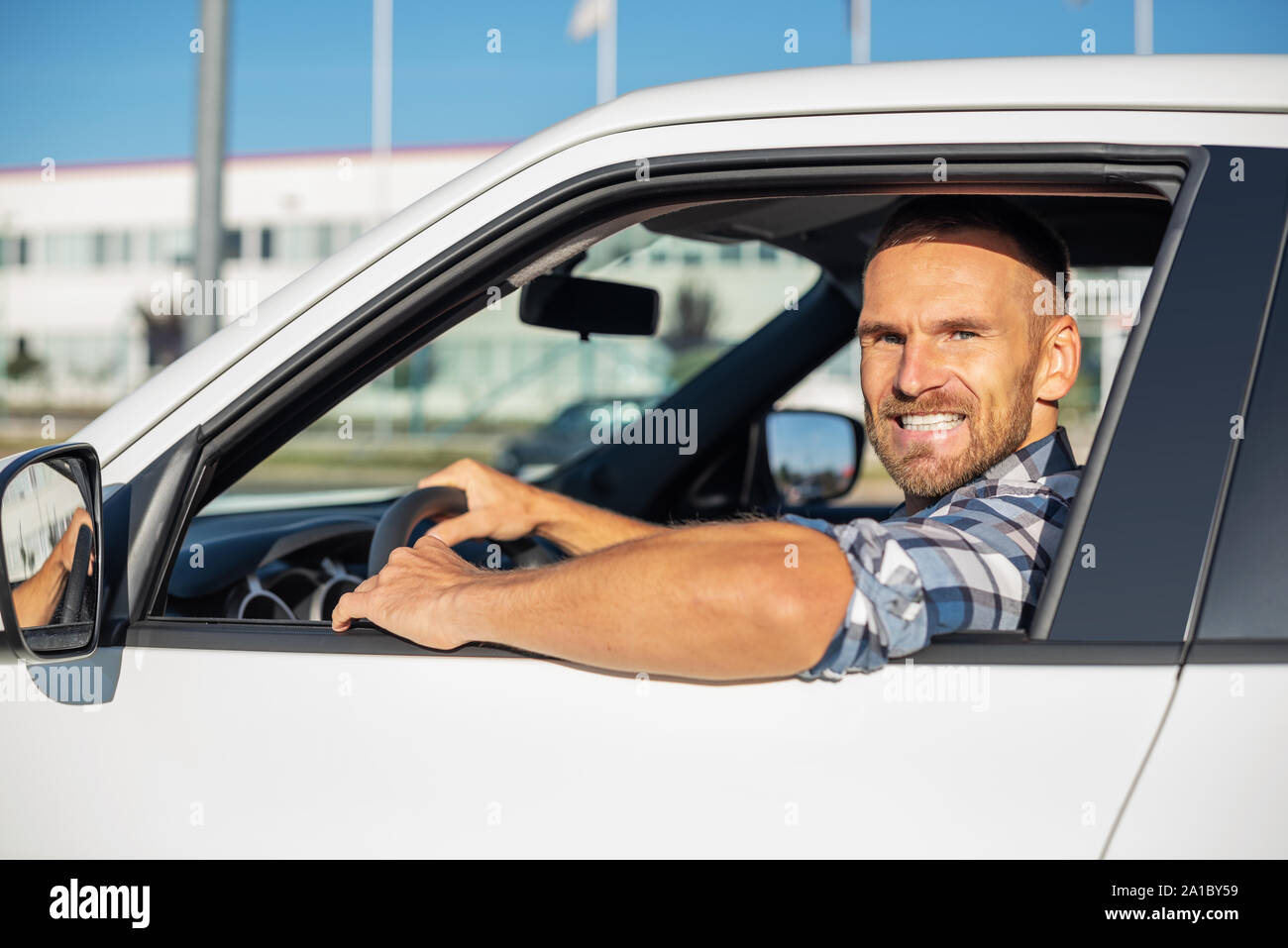 White people carrier car hi-res stock photography and images - Alamy