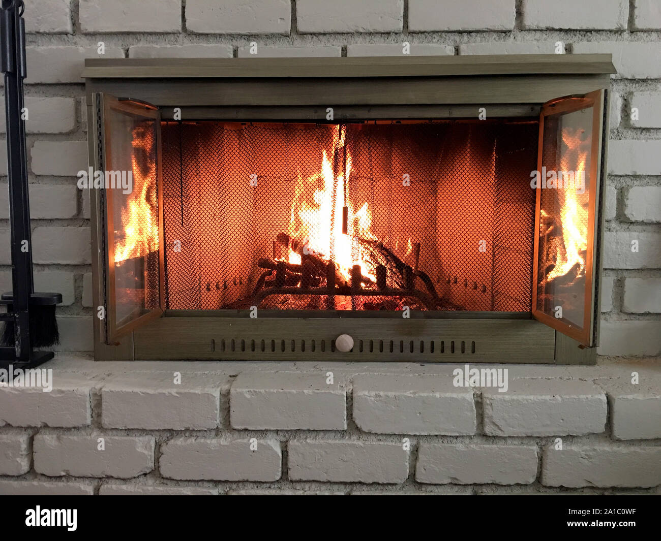 Modern winter fireplace hi-res stock photography and images - Alamy