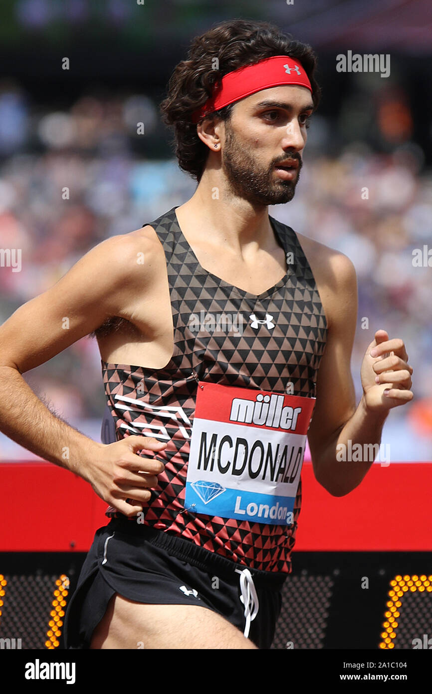 Morgan MCDONALD of Australia in the mens 5000 metres at the Muller ...