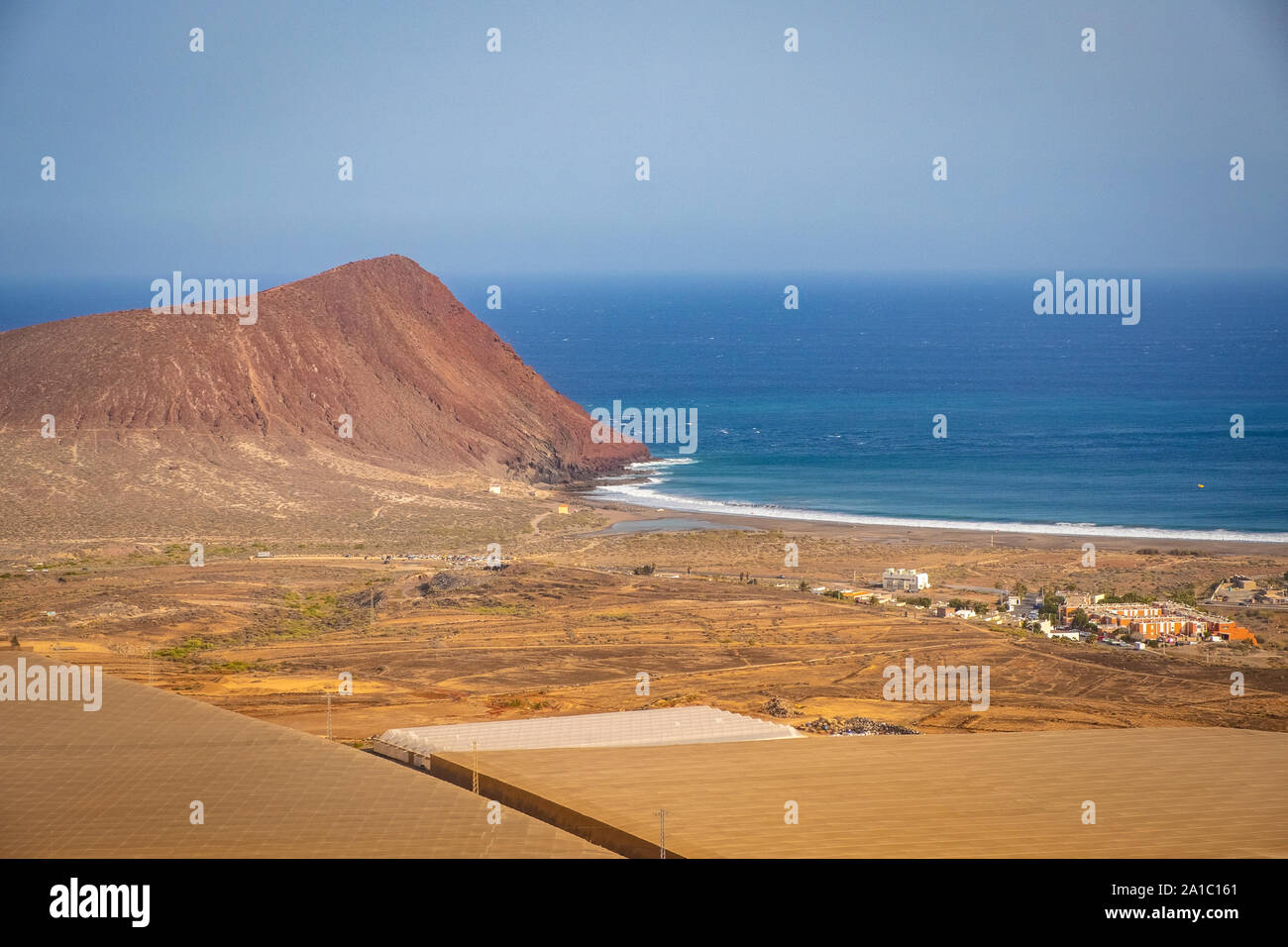 Santa roja hi-res stock photography and images - Alamy