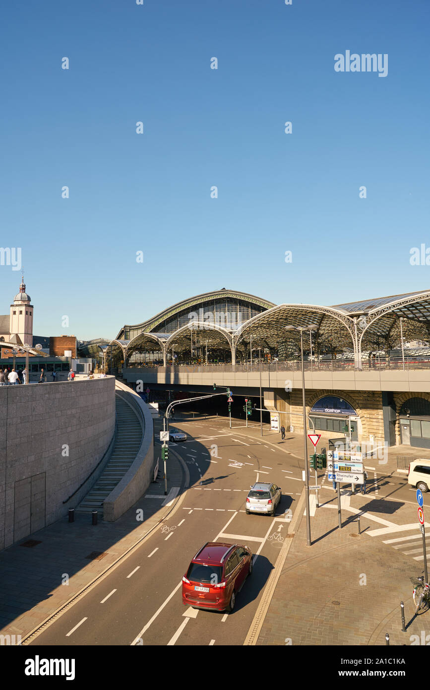 Cologne railway station interior koln hi-res stock photography and ...