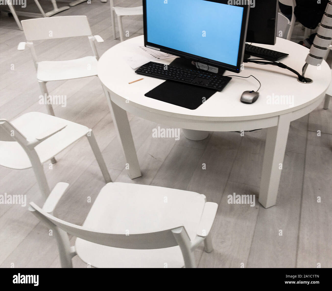 Empty computer classroom chairs hi-res stock photography and images - Alamy