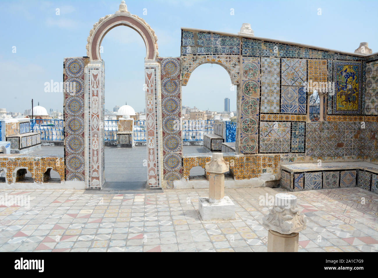Tunisia tunis city buildings hi-res stock photography and images - Alamy