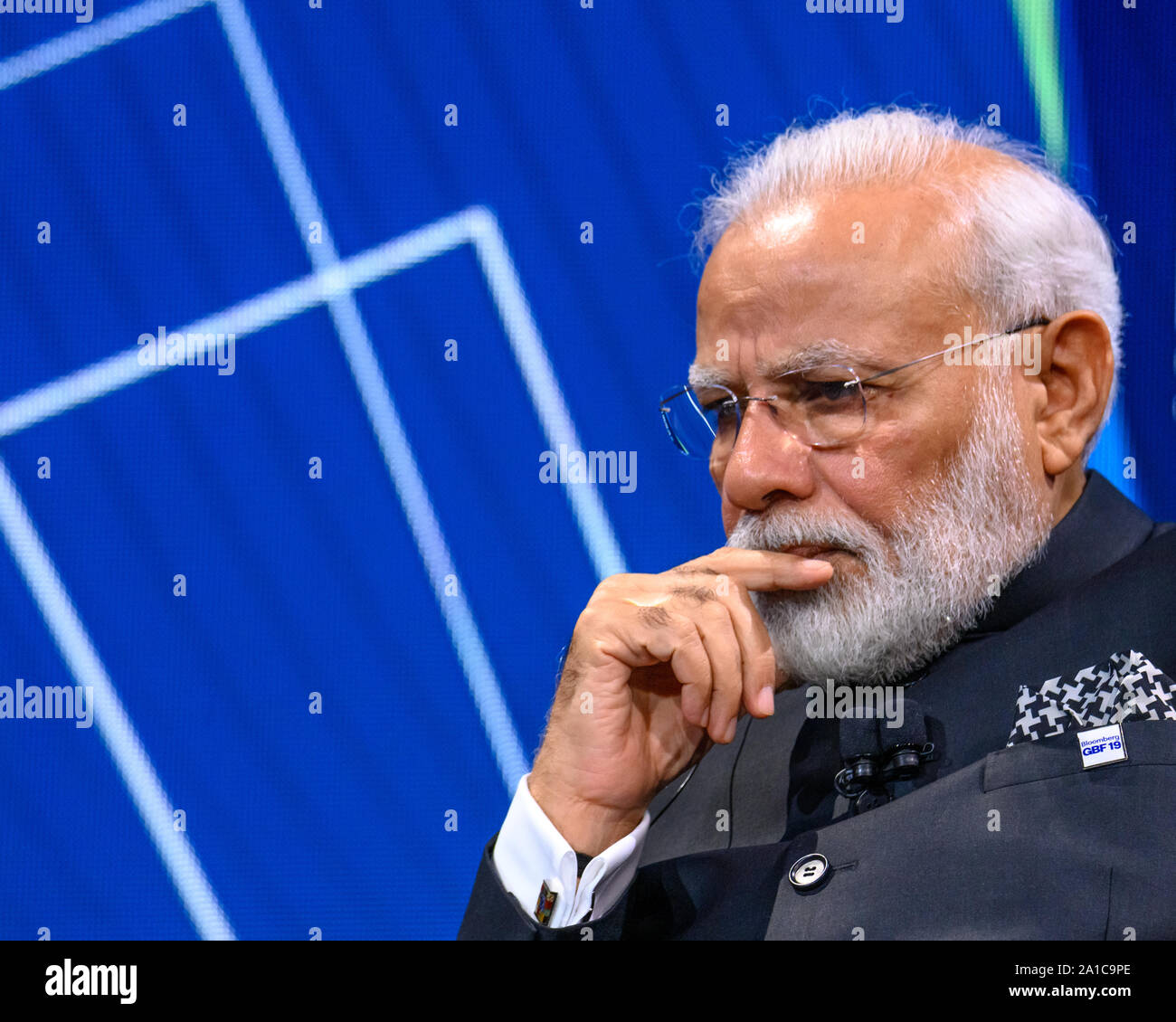 India microphone hi-res stock photography and images - Alamy