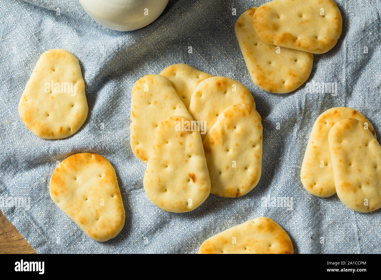 Mini naan bread hi-res stock photography and images - Alamy