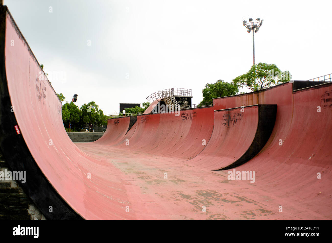 Worlds biggest skatepark hi-res stock photography and images - Alamy