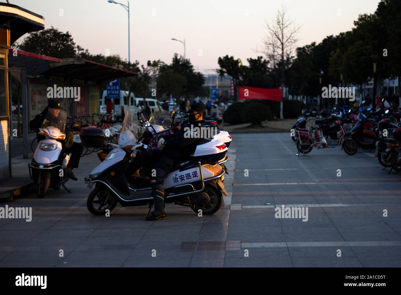 Chinese police hi-res stock photography and images - Alamy
