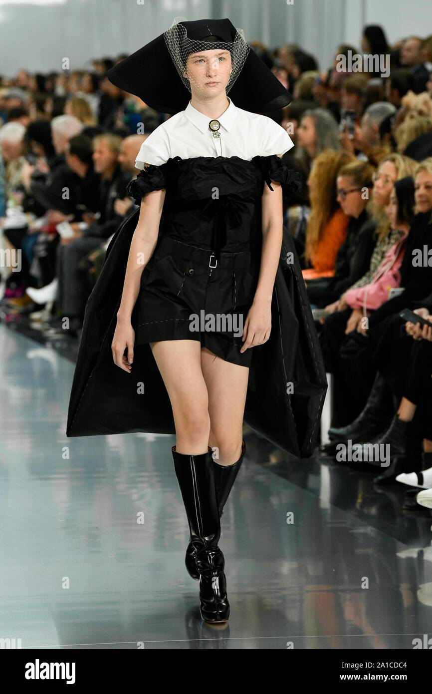 Paris, France. 25th Sep, 2019. MAISON MARGIELA SS20 Runway during Paris ...