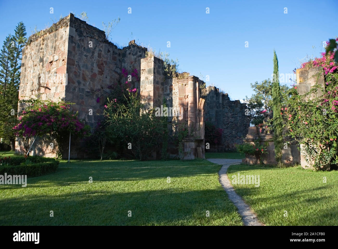 Templo inconcluso hi-res stock photography and images - Alamy