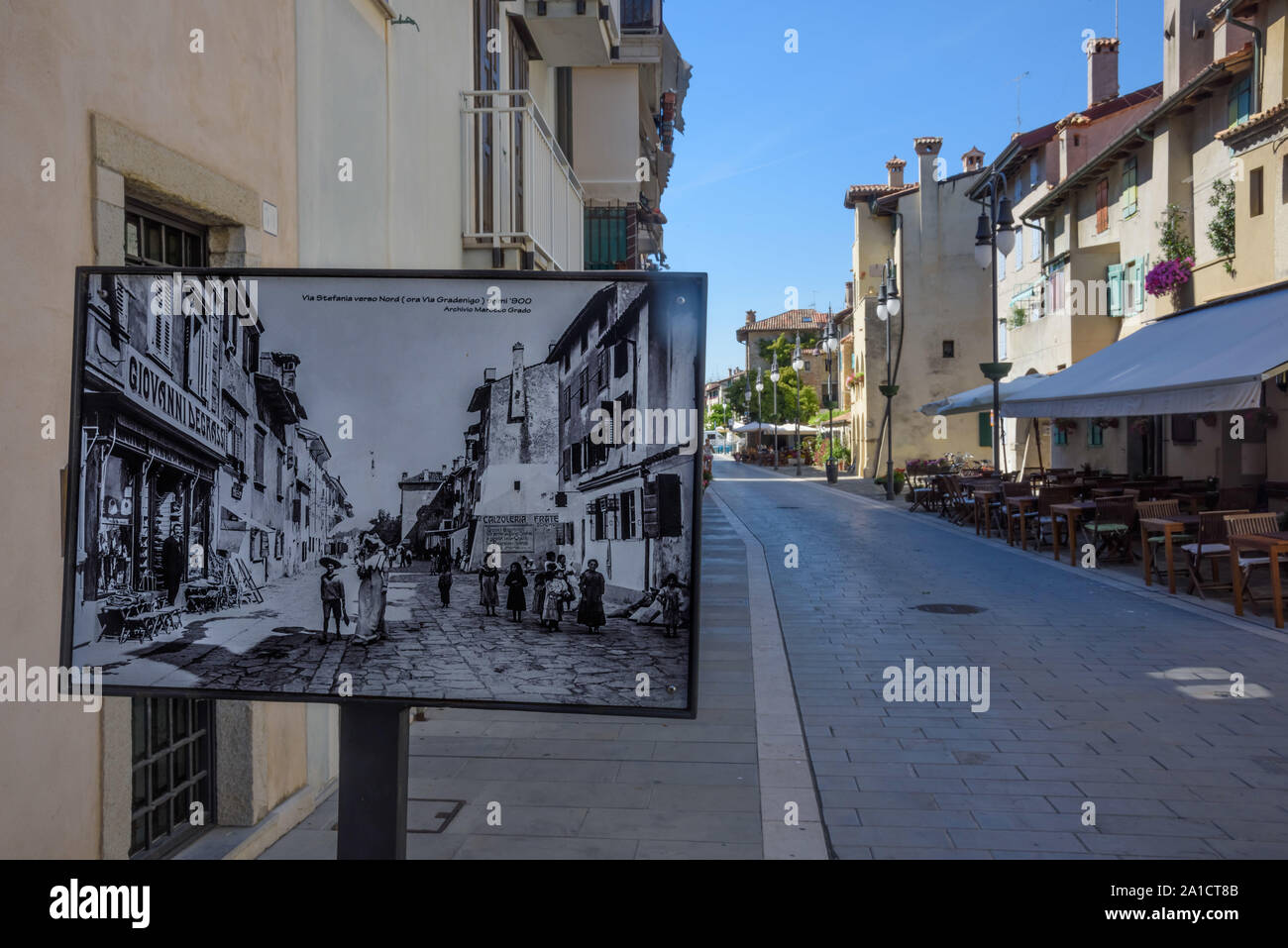 Grado, historische Altstadt, Via Gradenigo - Grado, Historic Center ...
