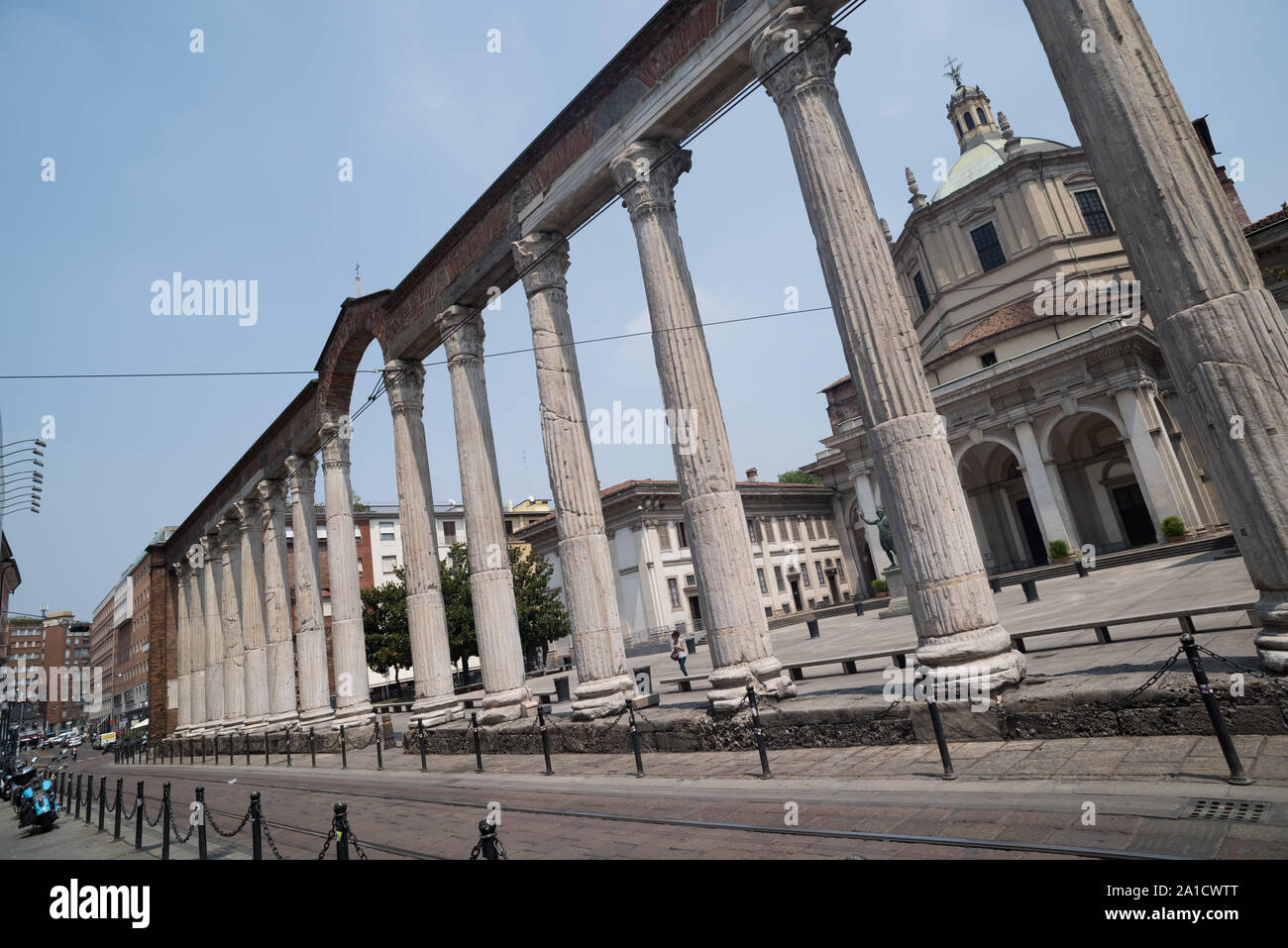 Kolonnade hi-res stock photography and images - Alamy