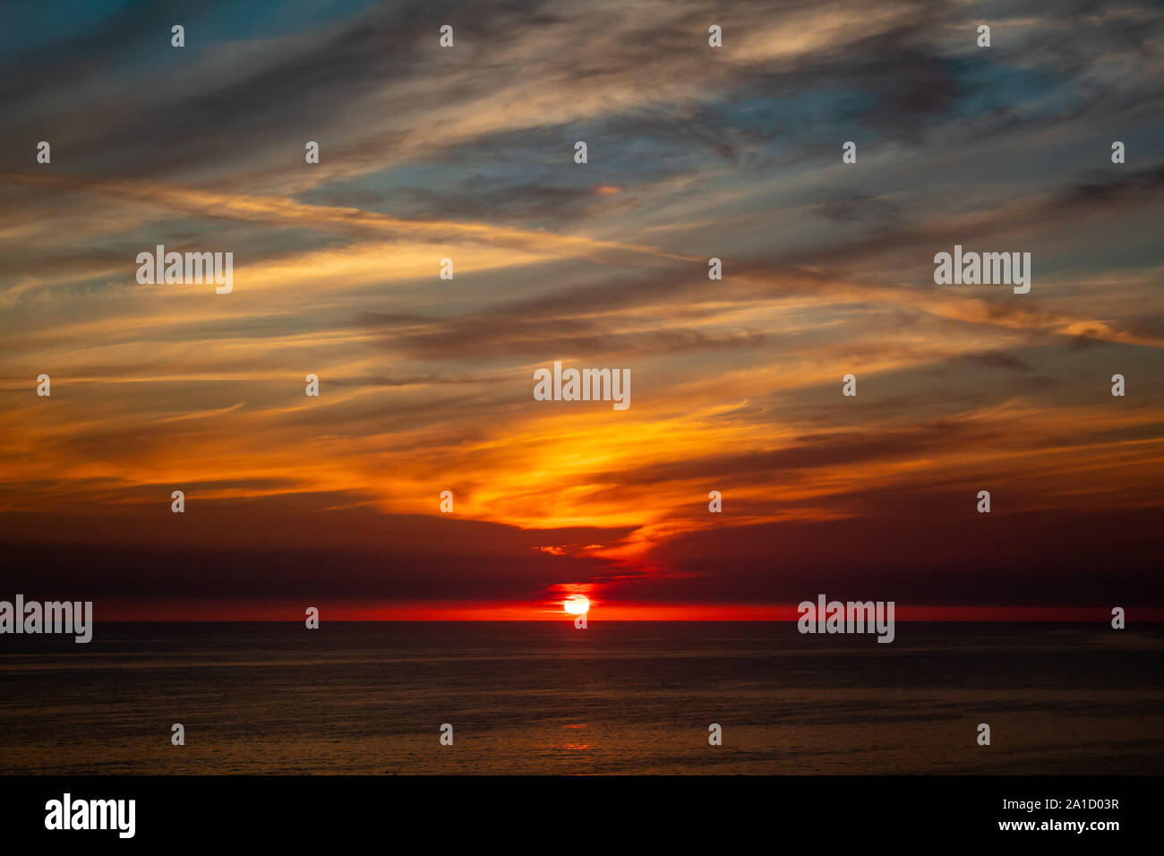 Vibrant sunset clouds hi-res stock photography and images - Alamy