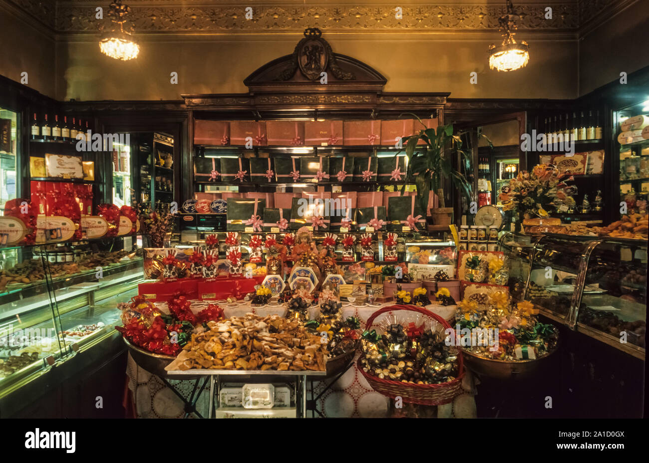 Caffe platti hi-res stock photography and images - Alamy